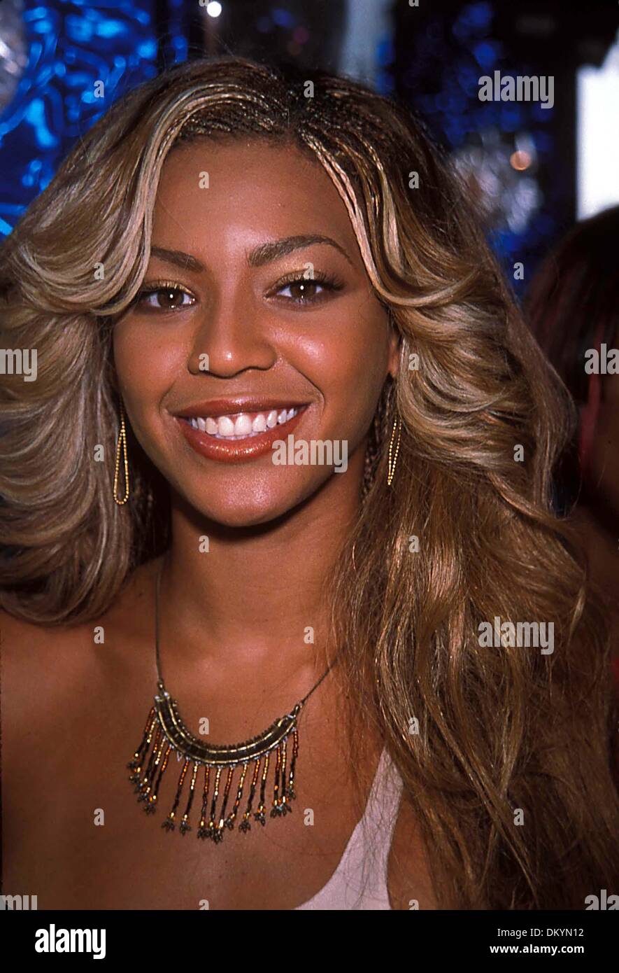 June 14, 2001 - K22150AR.MTV'S FIGHT FOR YOUR RIGHT: TAKE A STAND ...