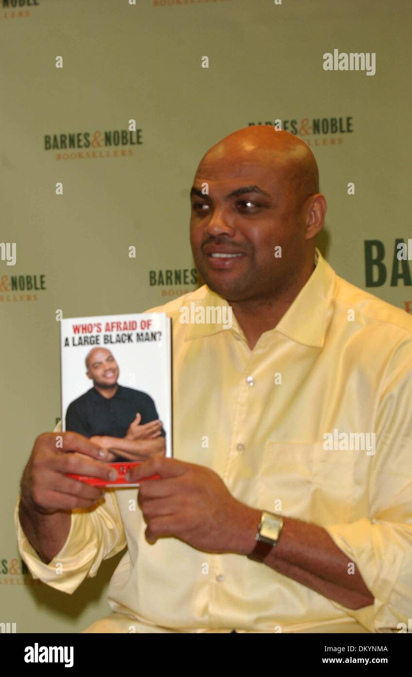 Charles barkley signs hi-res stock photography and images - Alamy