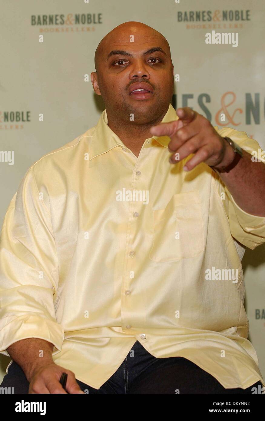Charles barkley signs hi-res stock photography and images - Alamy