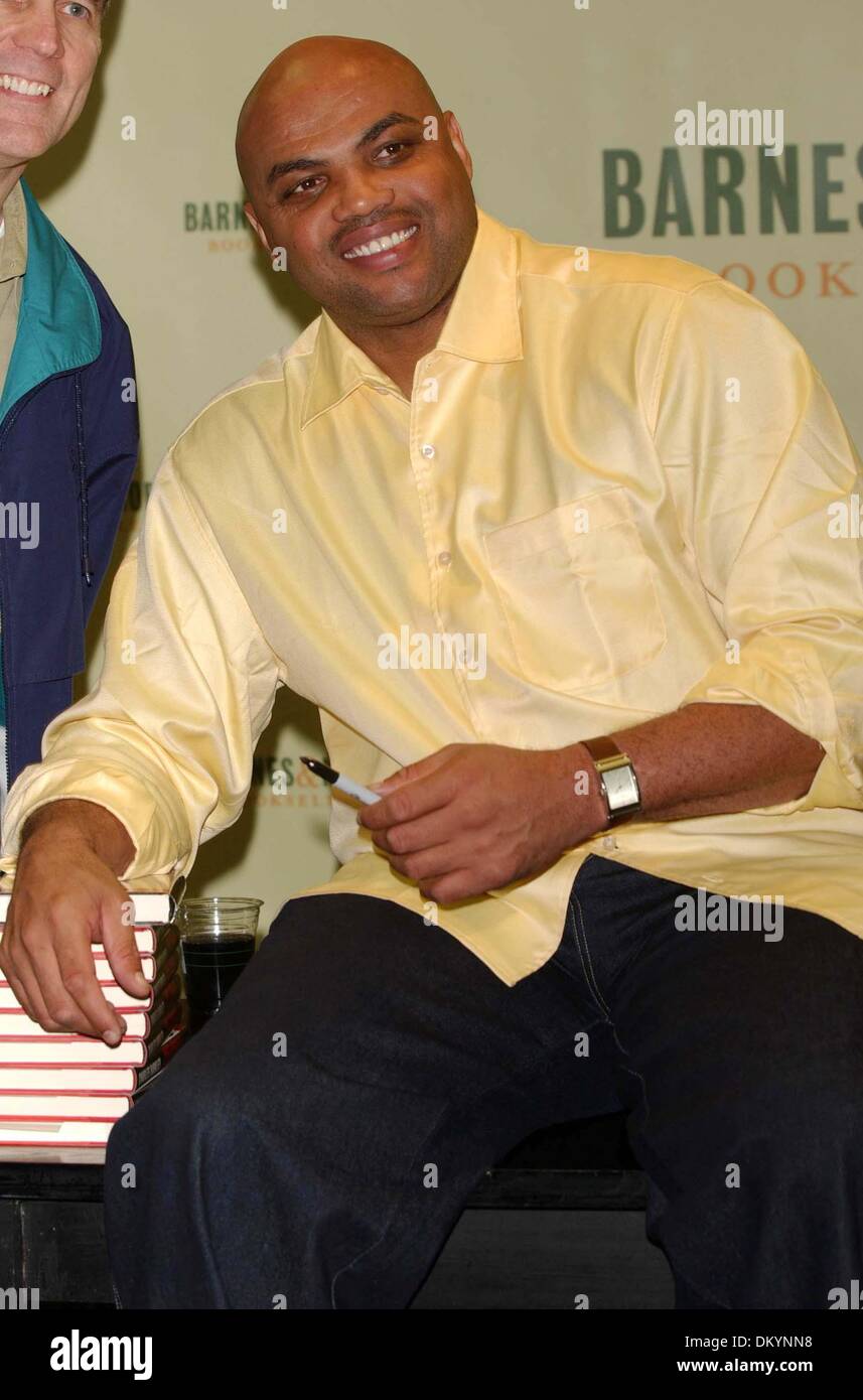 Charles barkley signs hi-res stock photography and images - Alamy