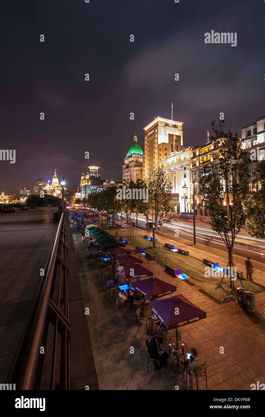 The Bund, promenade, Puxi, Shanghai, China Stock Photo - Alamy