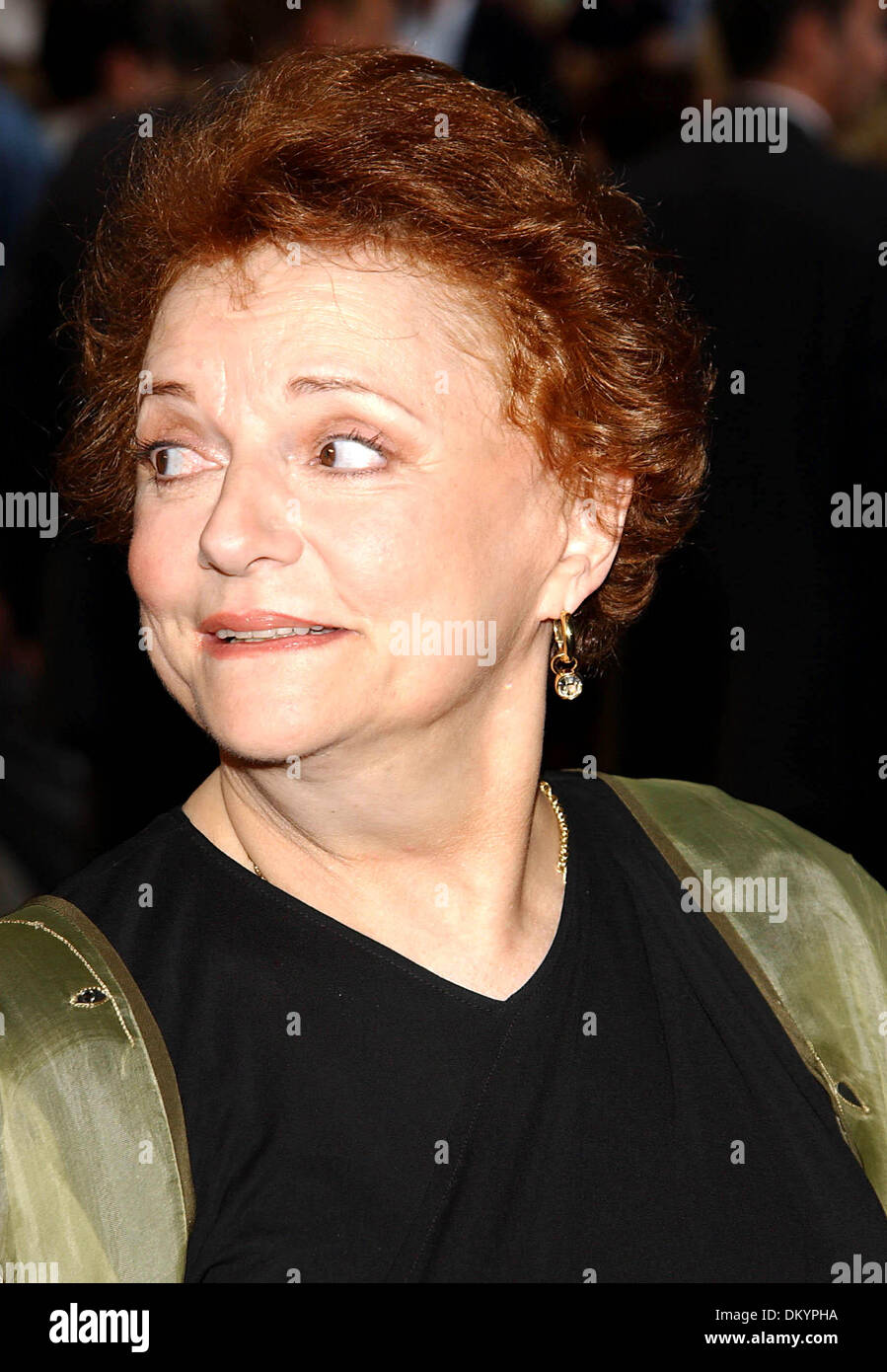 Nov. 3, 2001 - K43683AR.THE WORLD PREMIERE OF ''BEWITCHED'' AT THE ...