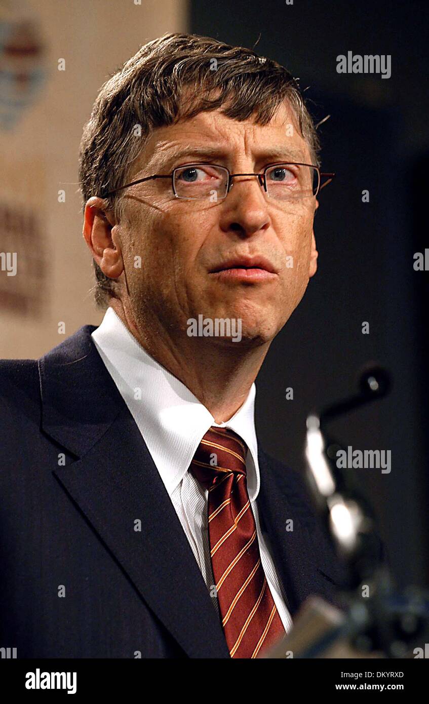 Sept. 18, 2002 - New York, NEW YORK - BILL GATES AS CO-FOUNDER OF THE ...