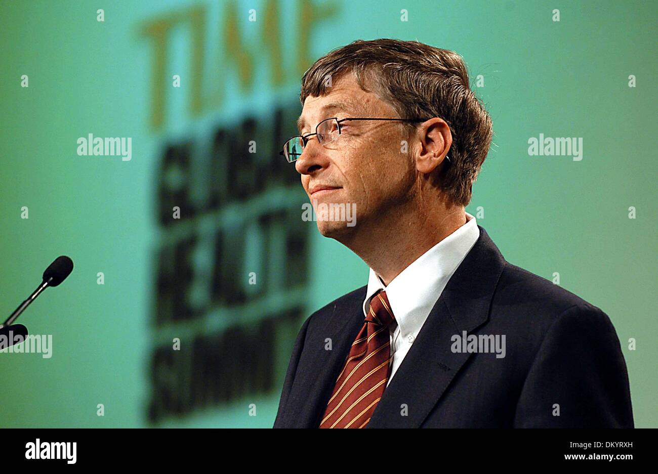 Sept. 18, 2002 - New York, NEW YORK - BILL GATES AS CO-FOUNDER OF THE ...