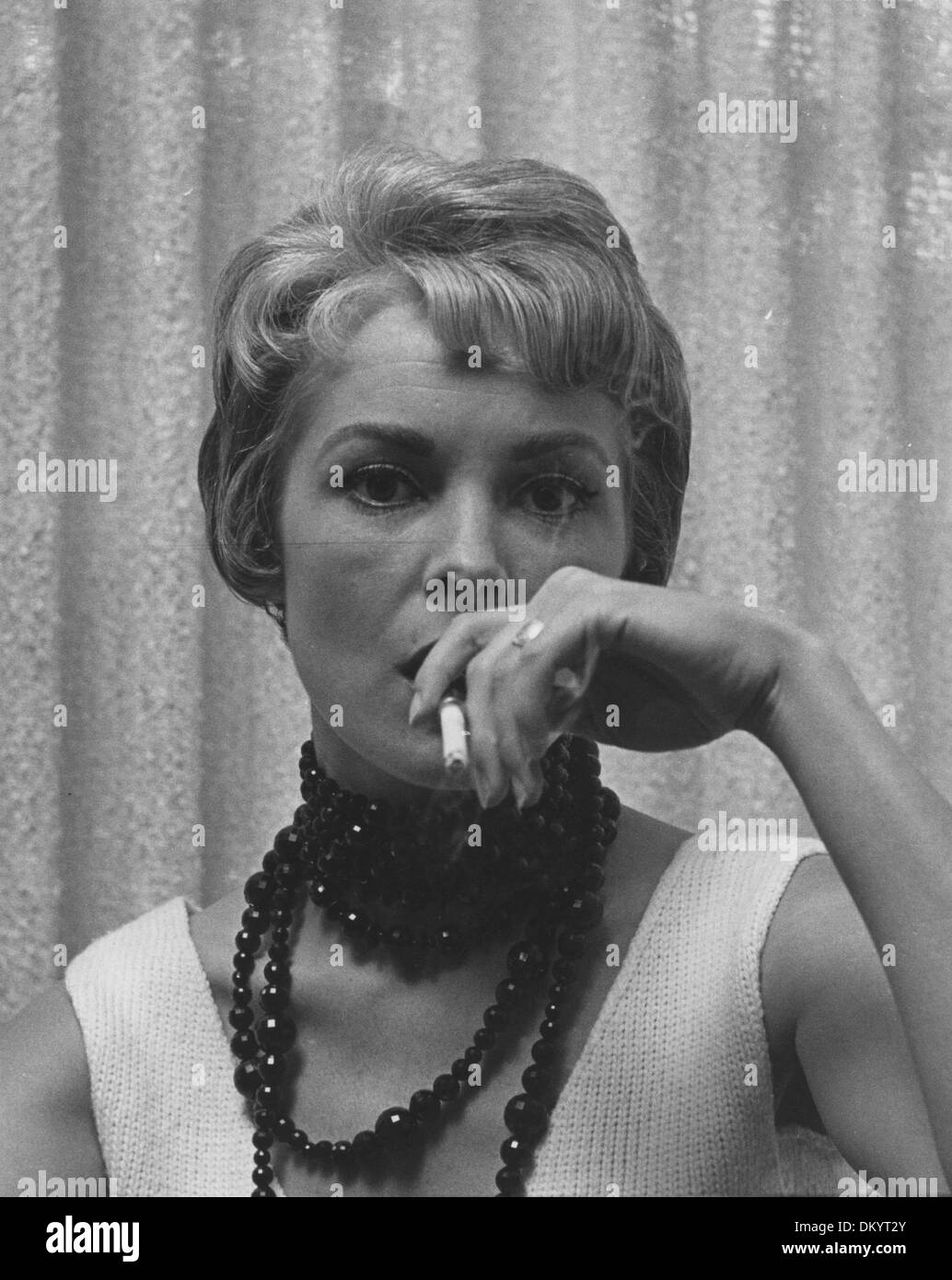 Janet leigh hi-res stock photography and images - Alamy