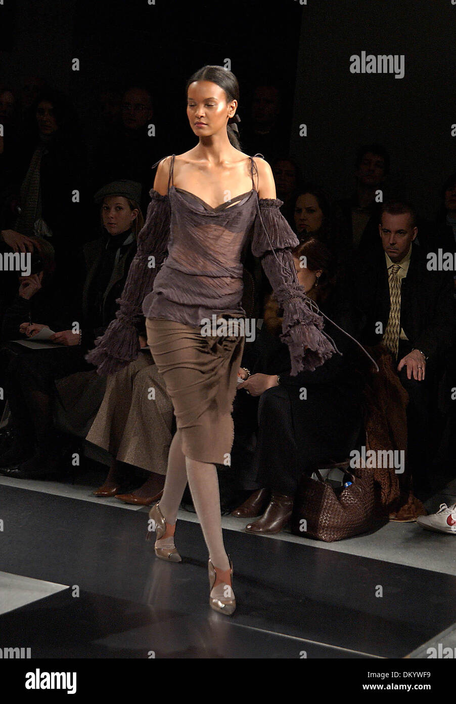 Model fall 2001 hi-res stock photography and images - Alamy