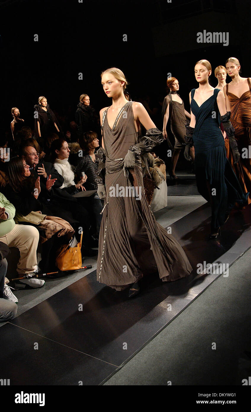 Model fall 2001 hi-res stock photography and images - Alamy