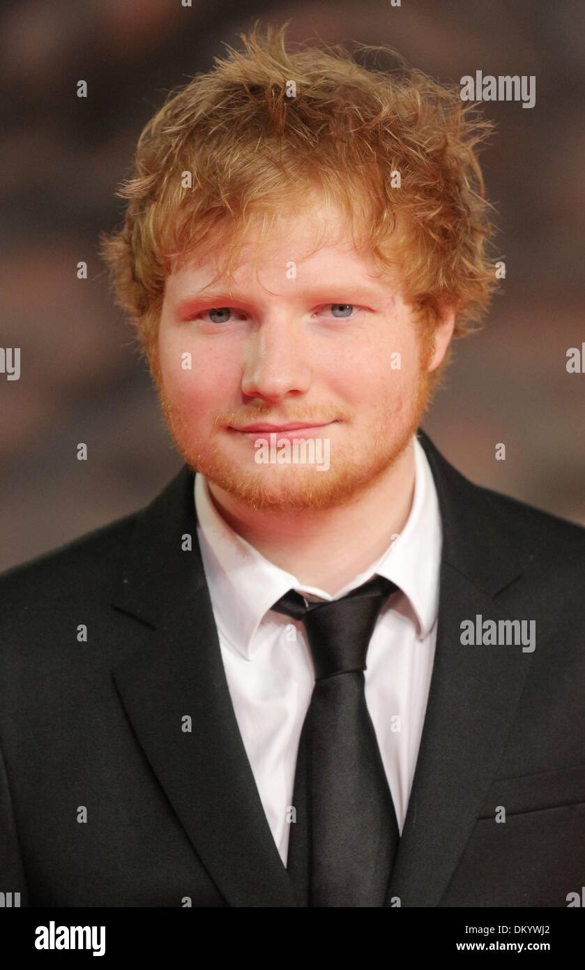 Ed sheeran portrait hi-res stock photography and images - Alamy