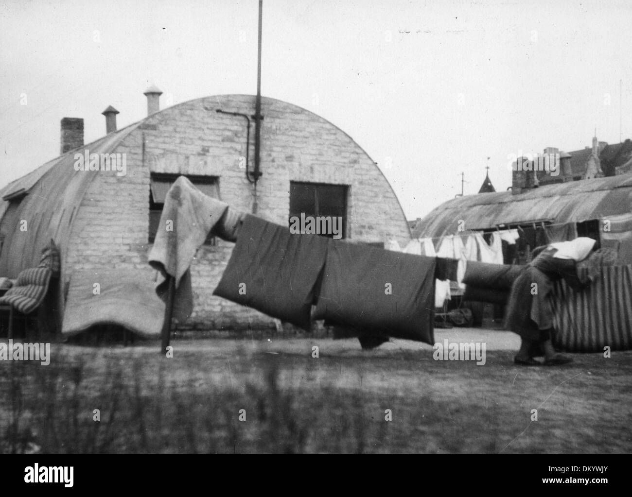 Nissen huts 1945 hi-res stock photography and images - Alamy