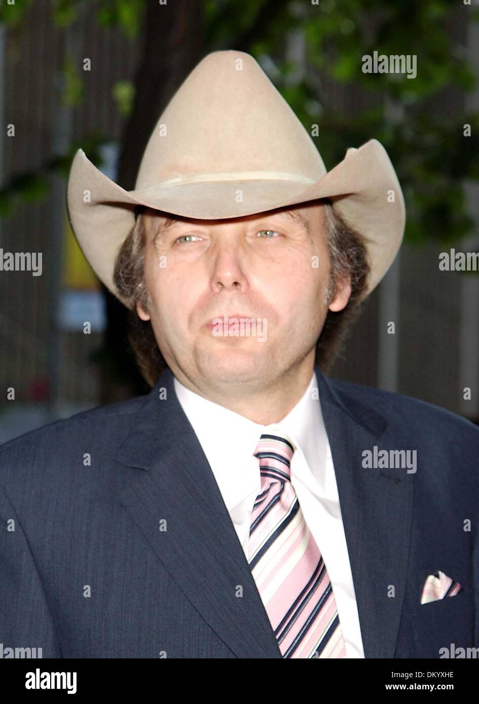 Nov. 13, 2001 - K43896AR.U.S PREMIERE OF ''WAR OF THE WORLDS'' AT THE ...