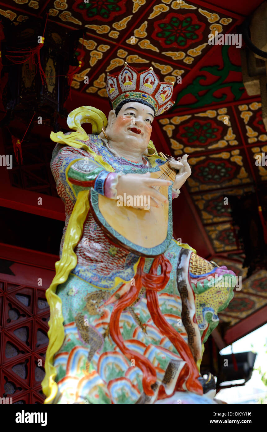 beautiful Chinese style deity giant who protect the temple entrance ...