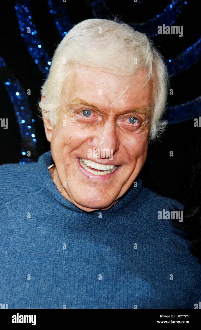 June 16, 2002 - New York, NEW YORK - DICK VAN DYKE AND CHITA RIVERA ...