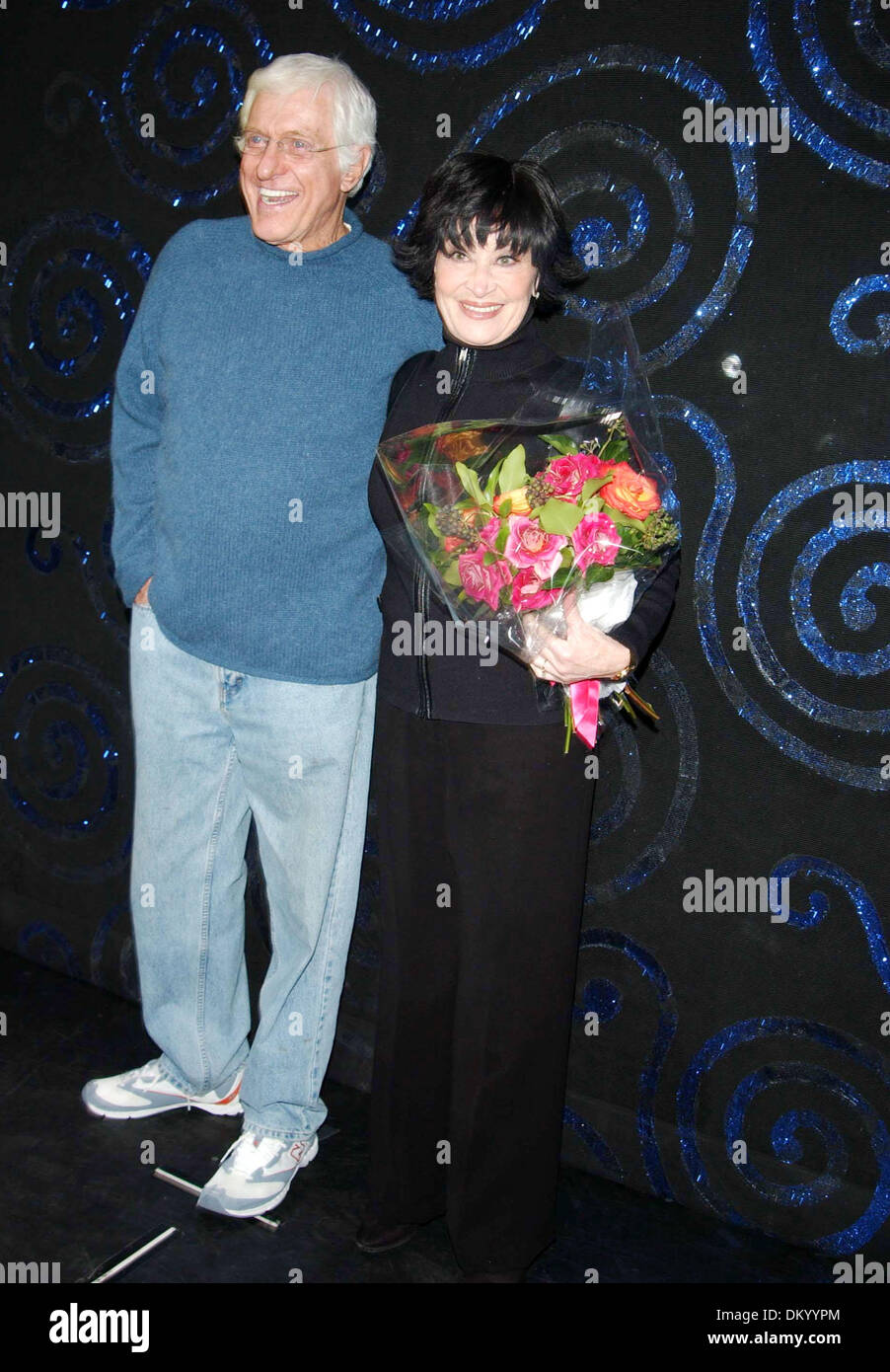 June 16, 2002 - New York, NEW YORK - DICK VAN DYKE AND CHITA RIVERA ...