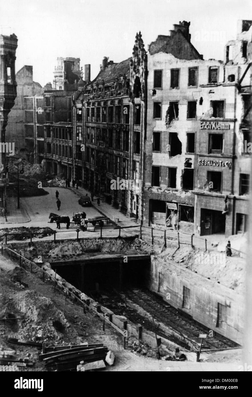 Subway reconstruction Black and White Stock Photos & Images - Alamy