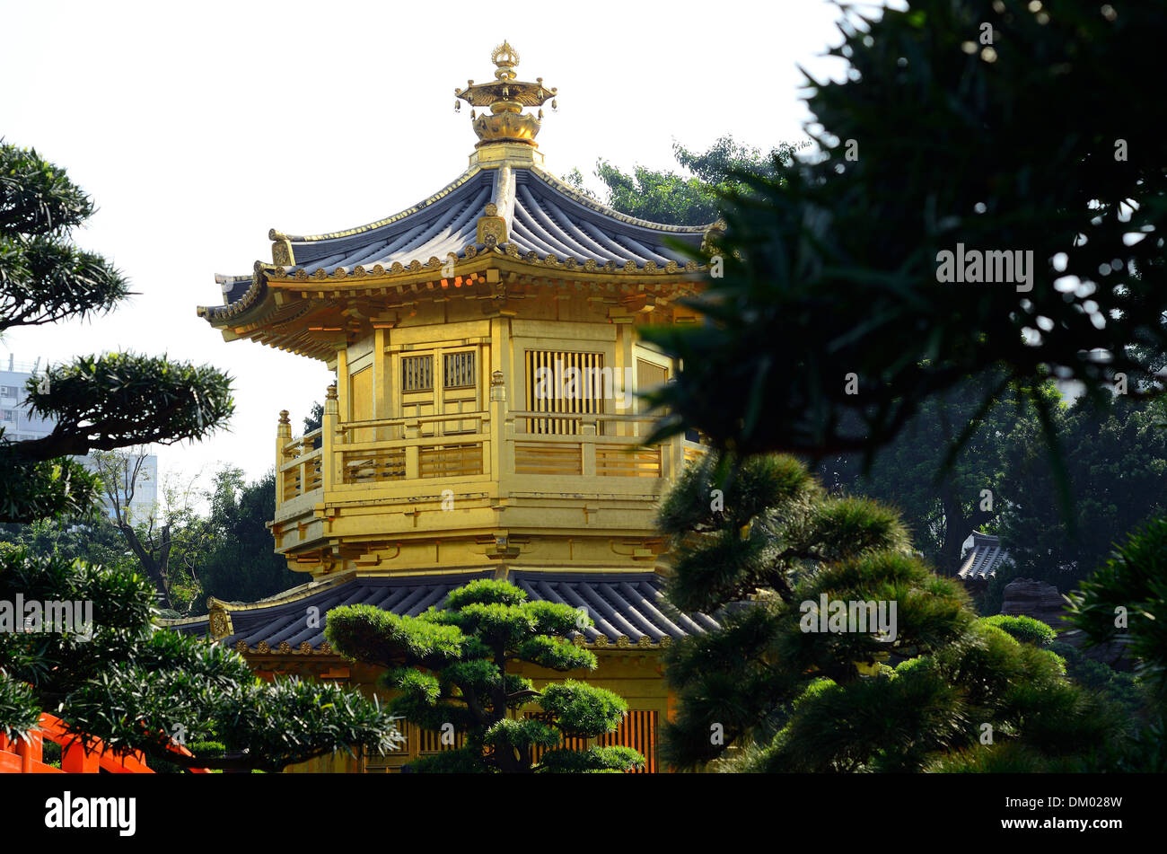 Pagoda roof hi-res stock photography and images - Alamy