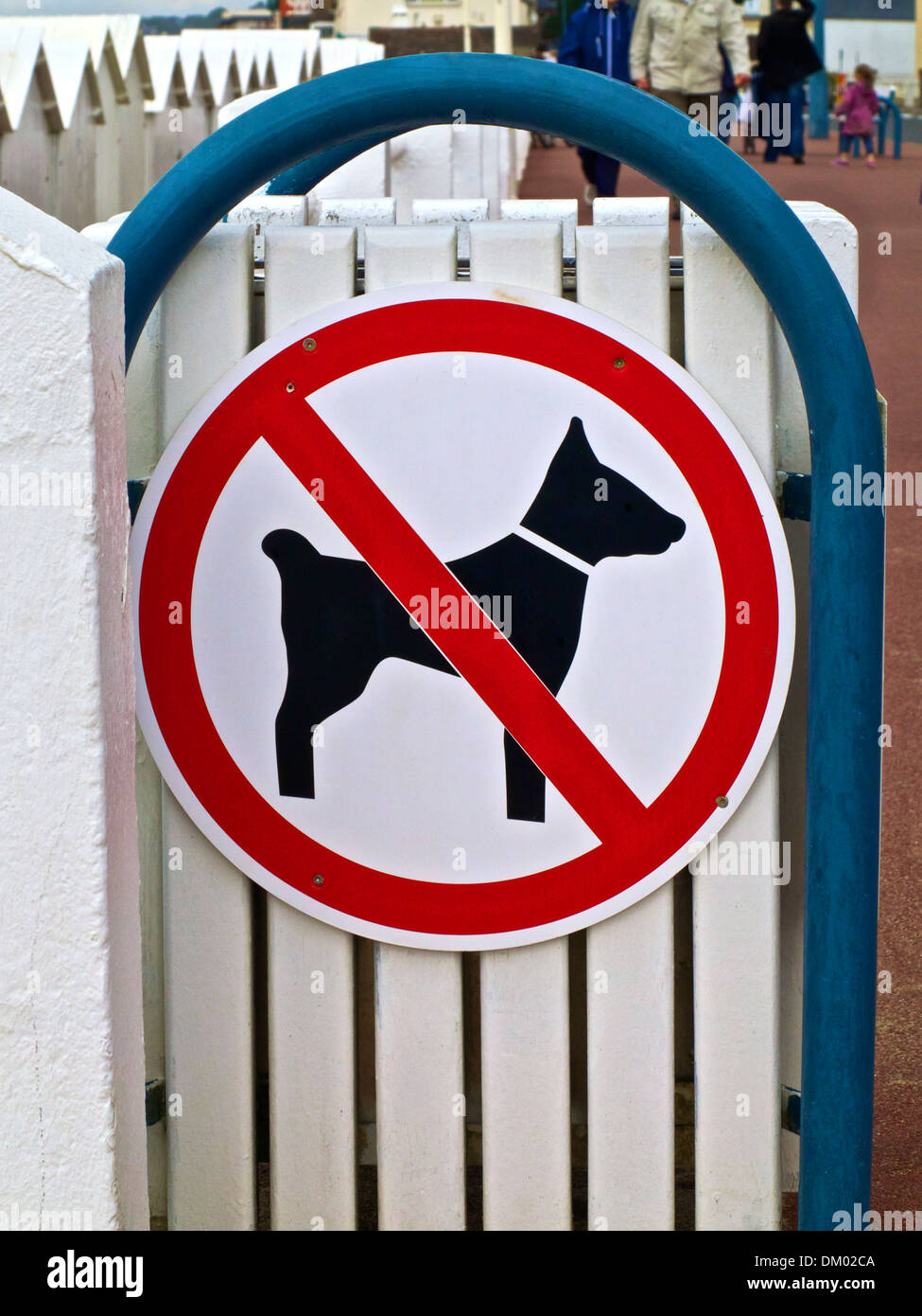 Banning sign hi-res stock photography and images - Alamy
