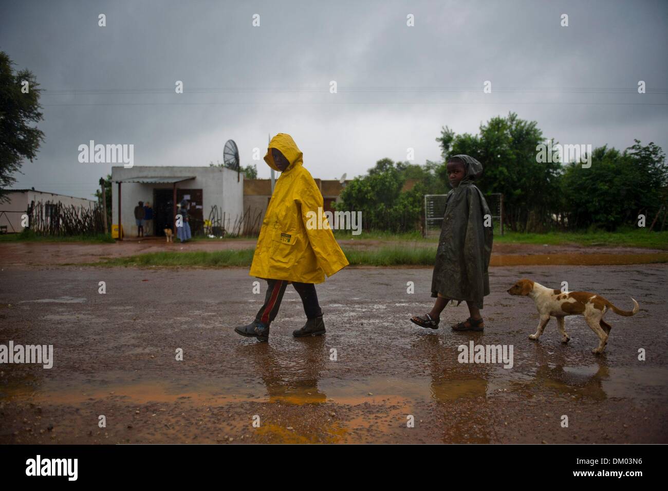 Images of heavy rain hi-res stock photography and images - Alamy
