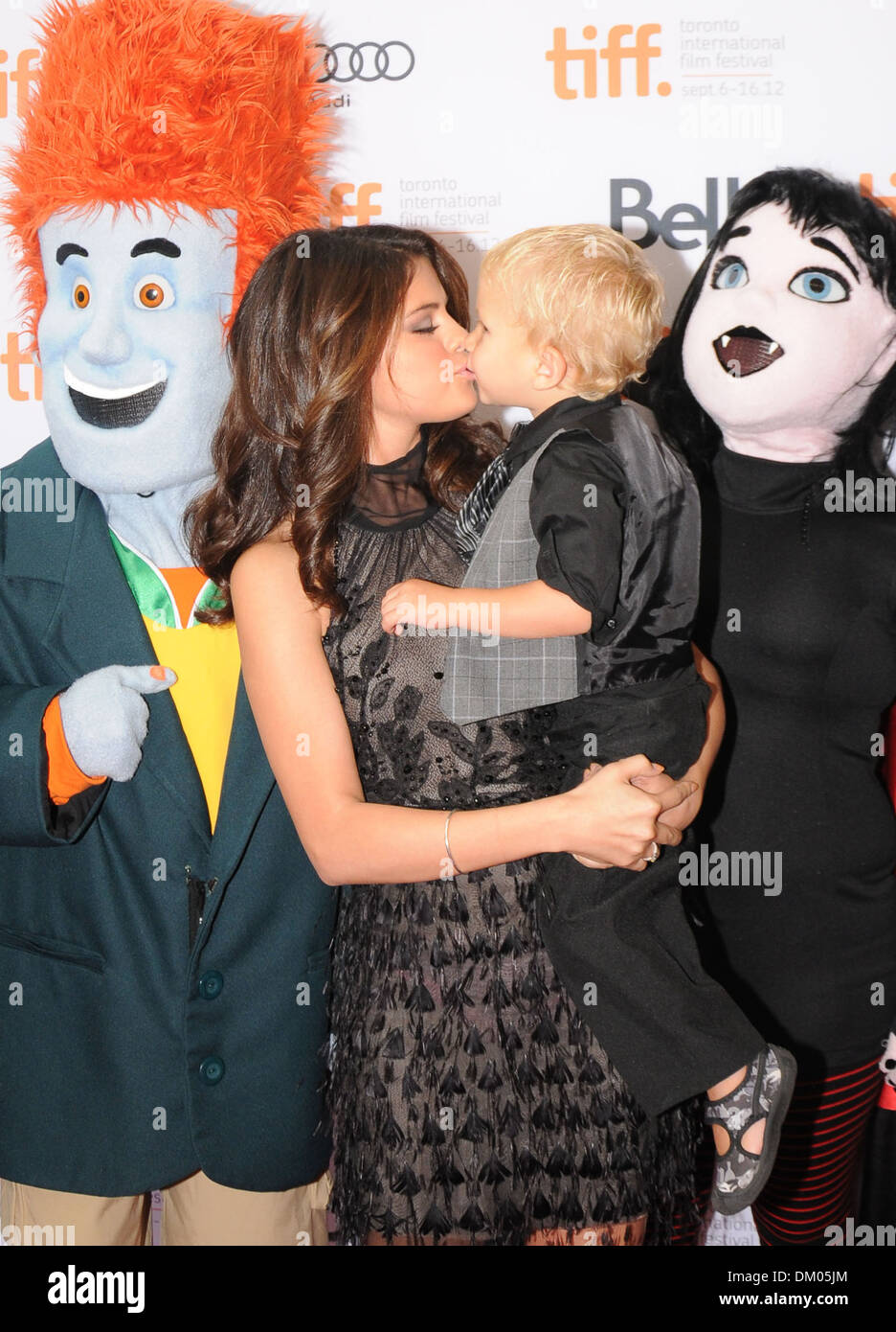 Justin Jazmyn And Jaxon Bieber