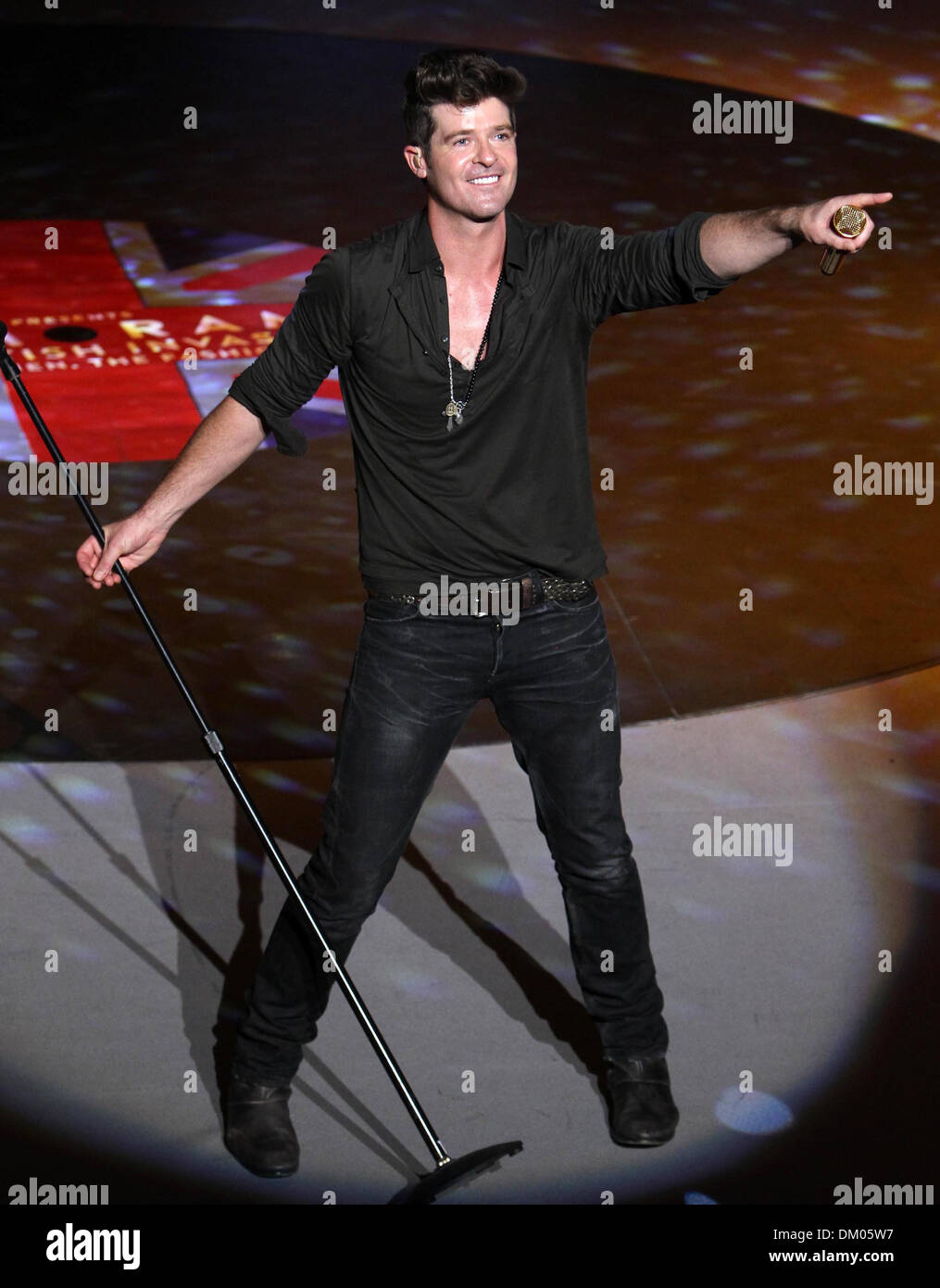 Robin Thicke Macy's Passport Presents: Glamorama - 30th Anniversary in ...