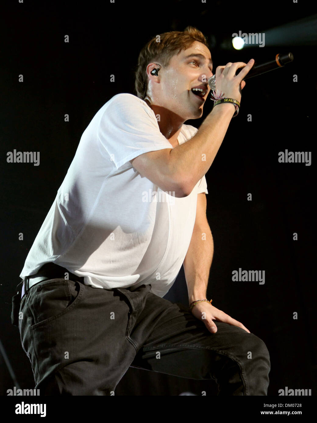 Kendall Schmidt of Big Time Rush performs during 'Big Time Rush with ...