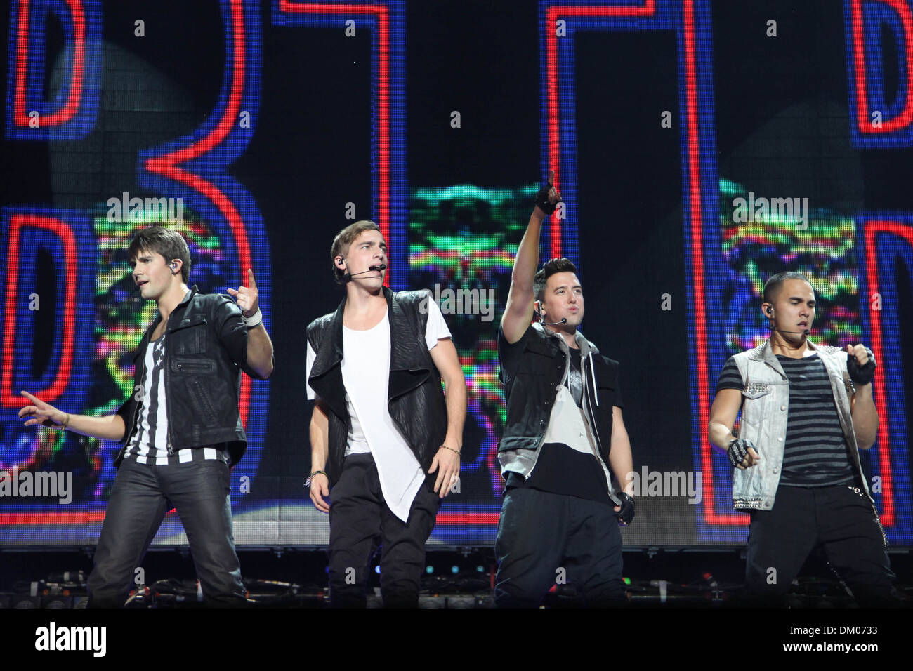 James Maslow Kendall Schmidt Logan Henderson and Carlos Pena Jr of Big ...
