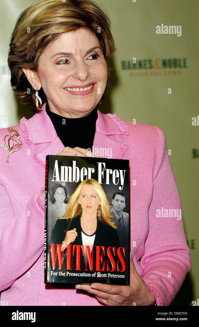 June 2, 2001 - K41052AR.AMBER FREY SIGNS COPIES OF HER BOOK '' WITNESS ...