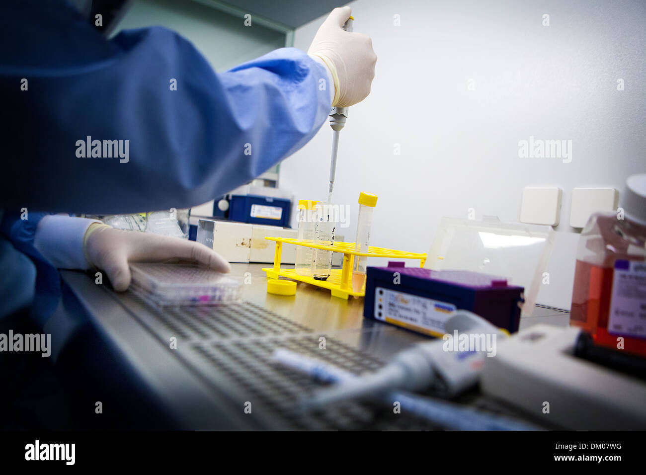 Coloration research hi-res stock photography and images - Alamy