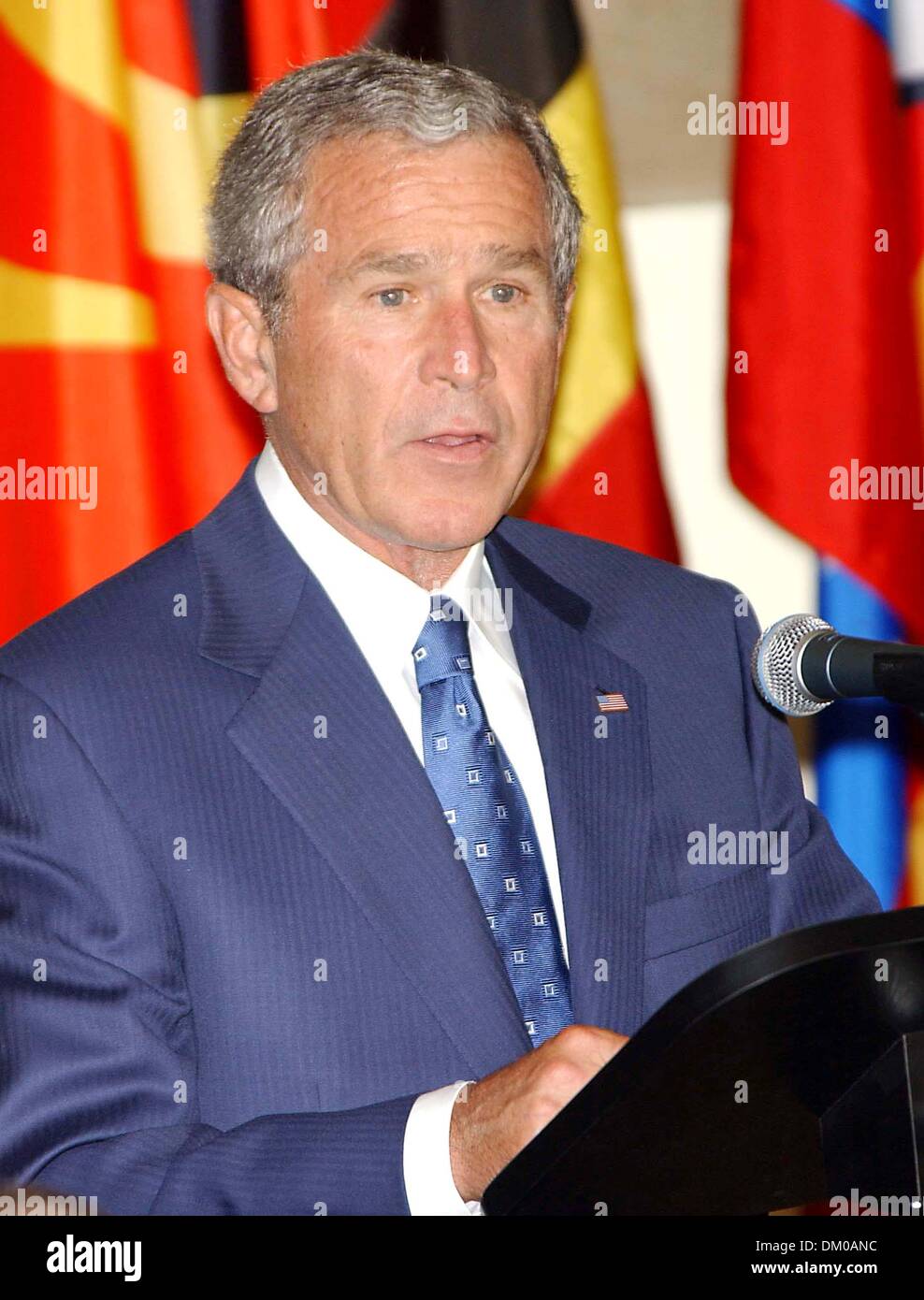 High level assembly hi-res stock photography and images - Alamy