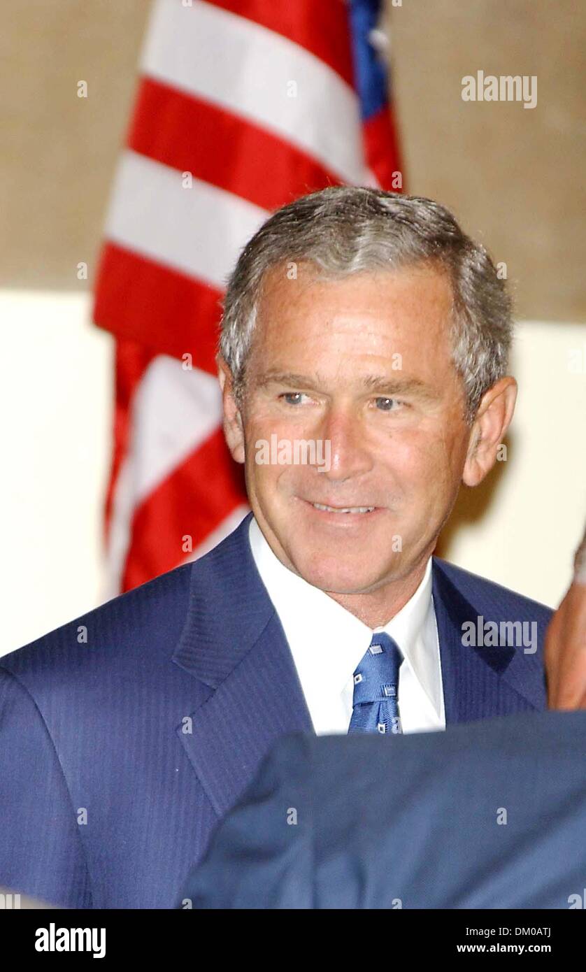 George w. bush 2002 hi-res stock photography and images - Alamy