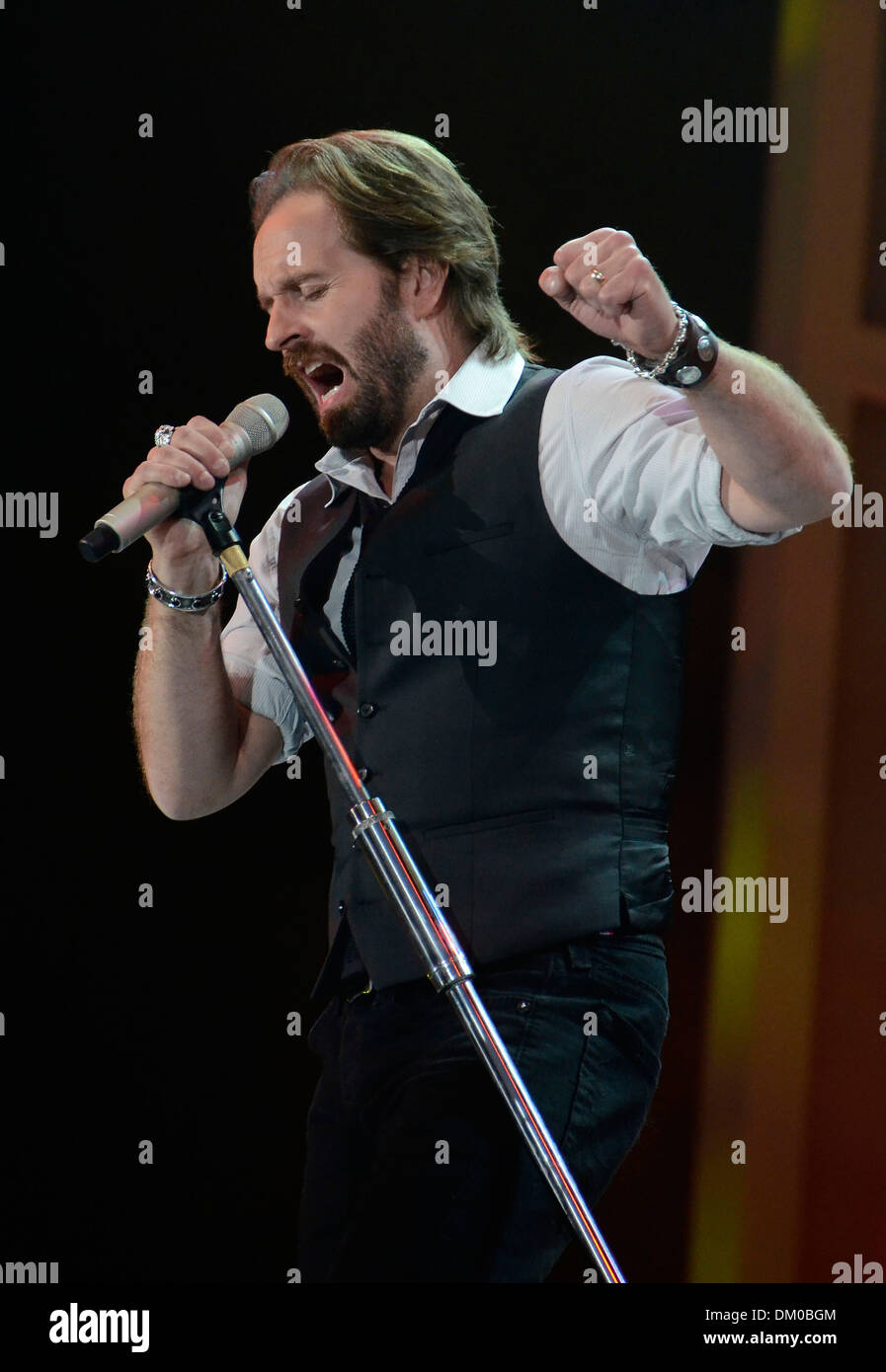 Alfie Boe The 2012 BBC Proms in the Park at Hyde Park London, England - 08.09.12 Stock Photo - Alamy