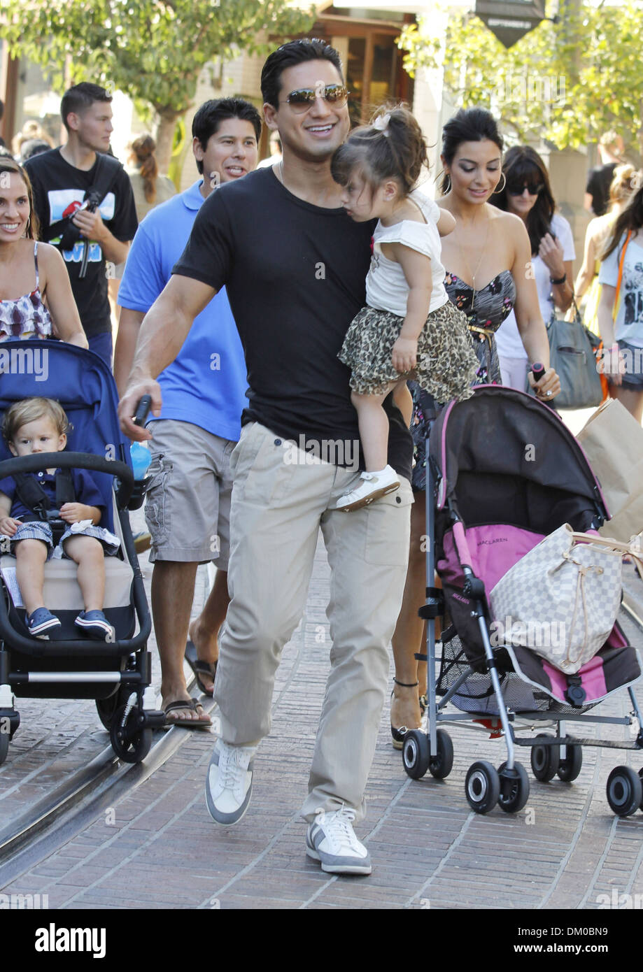 Mario Lopez holding daughter Gia Francesca Lopez Celebrities out and ...