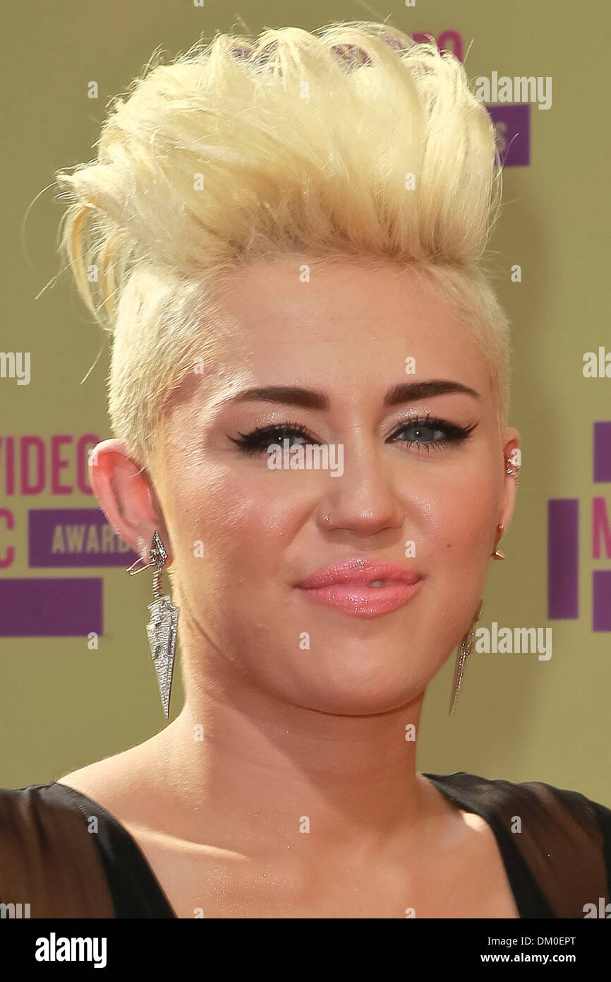 Miley Cyrus 2012 MTV Video Music Awards held at Staples Center ...
