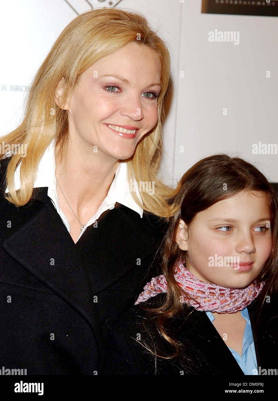 Joan allen and her daughter hi-res stock photography and images - Alamy