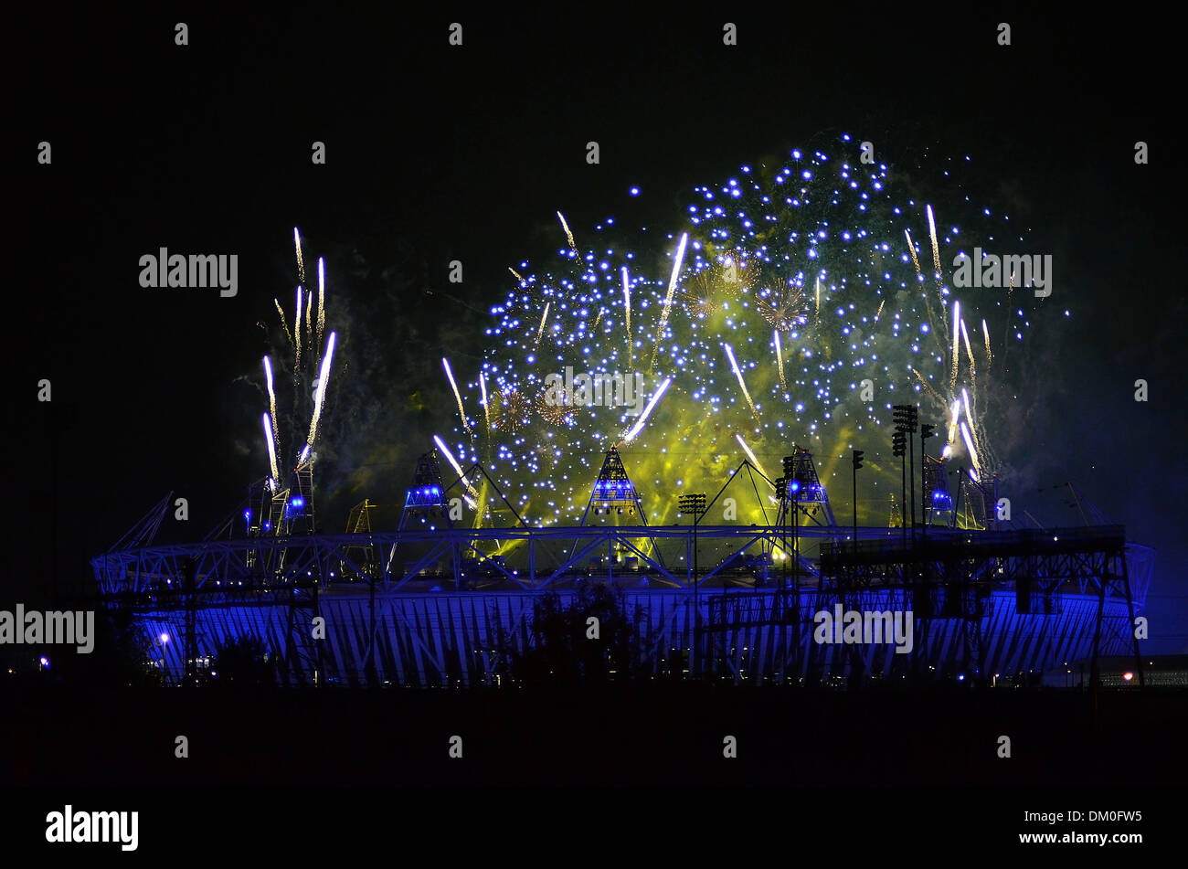 Fireworks light up sky over Olympic Stadium London 2012 Parlympic Games ...