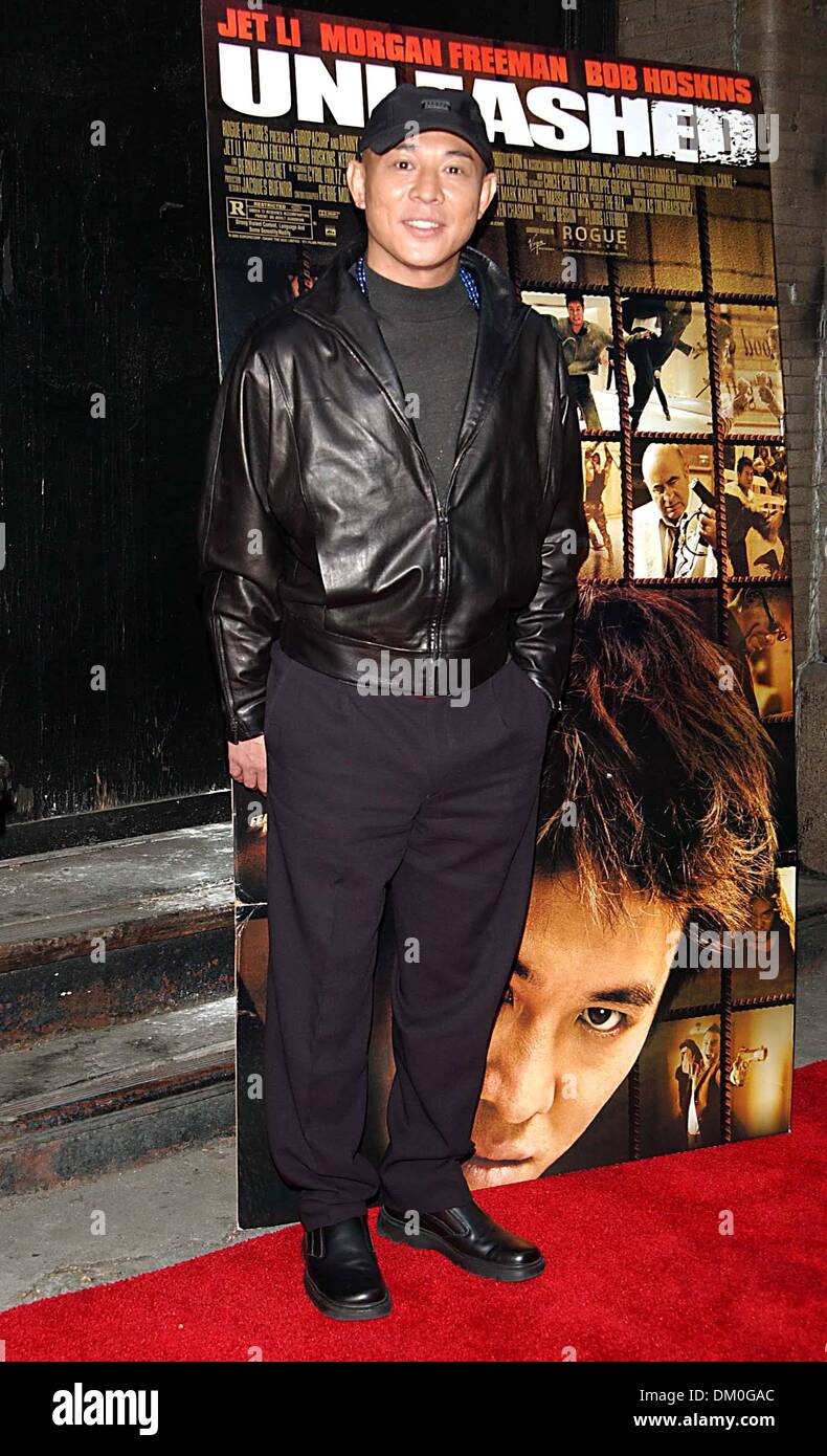 Sept. 25, 2001 - K43051AR.SPECIAL SCREENING OF 'UNLEASHED' AT LOEWS ...