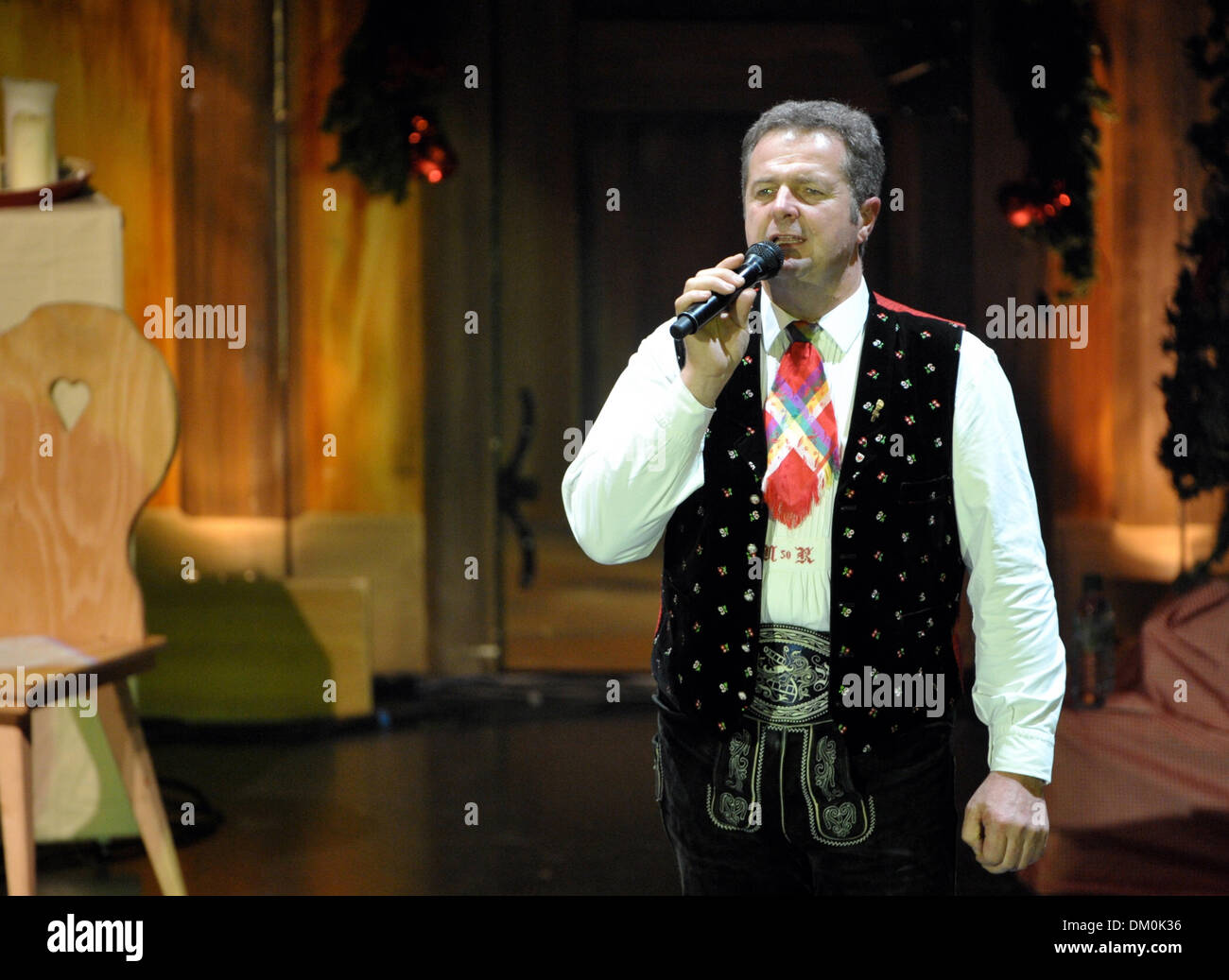 Norbert rier kastelruther spatzen hi-res stock photography and images ...