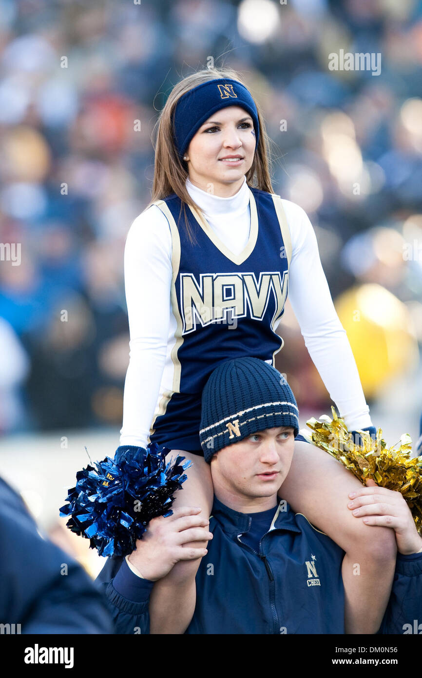 Army navy game cheerleader hi-res stock photography and images - Alamy