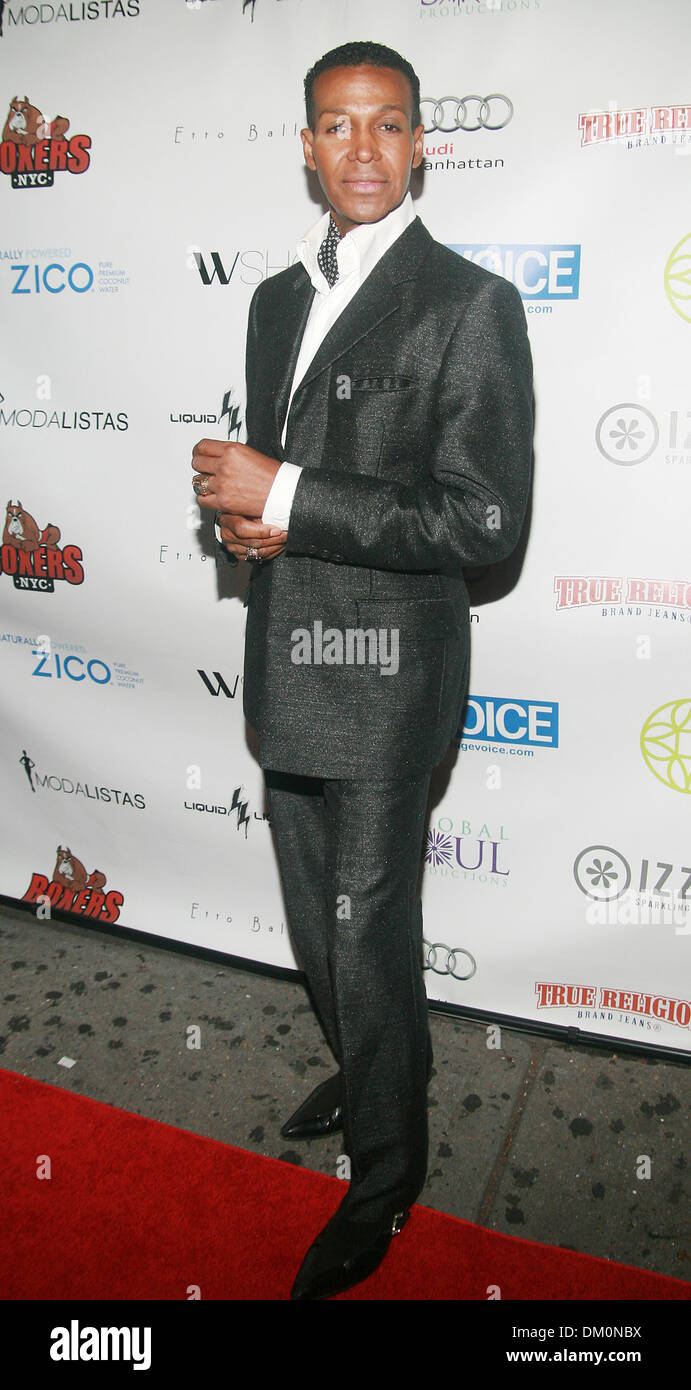 Dwight Eubanks Mercedes-Benz New York Fashion Week Spring/Summer 2013 ...