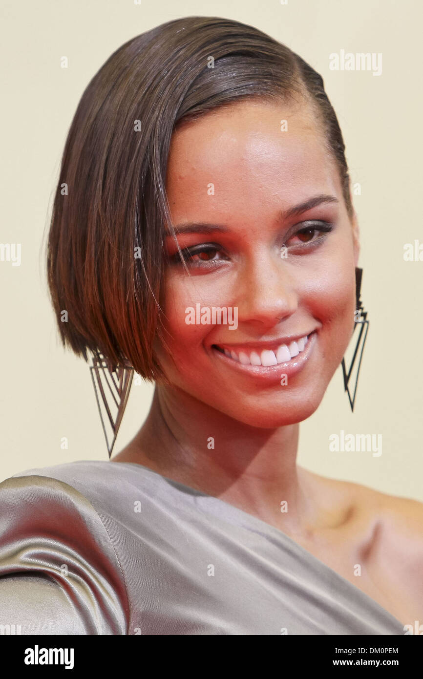Alicia Keys 2012 MTV Video Music Awards held at Staples Center ...
