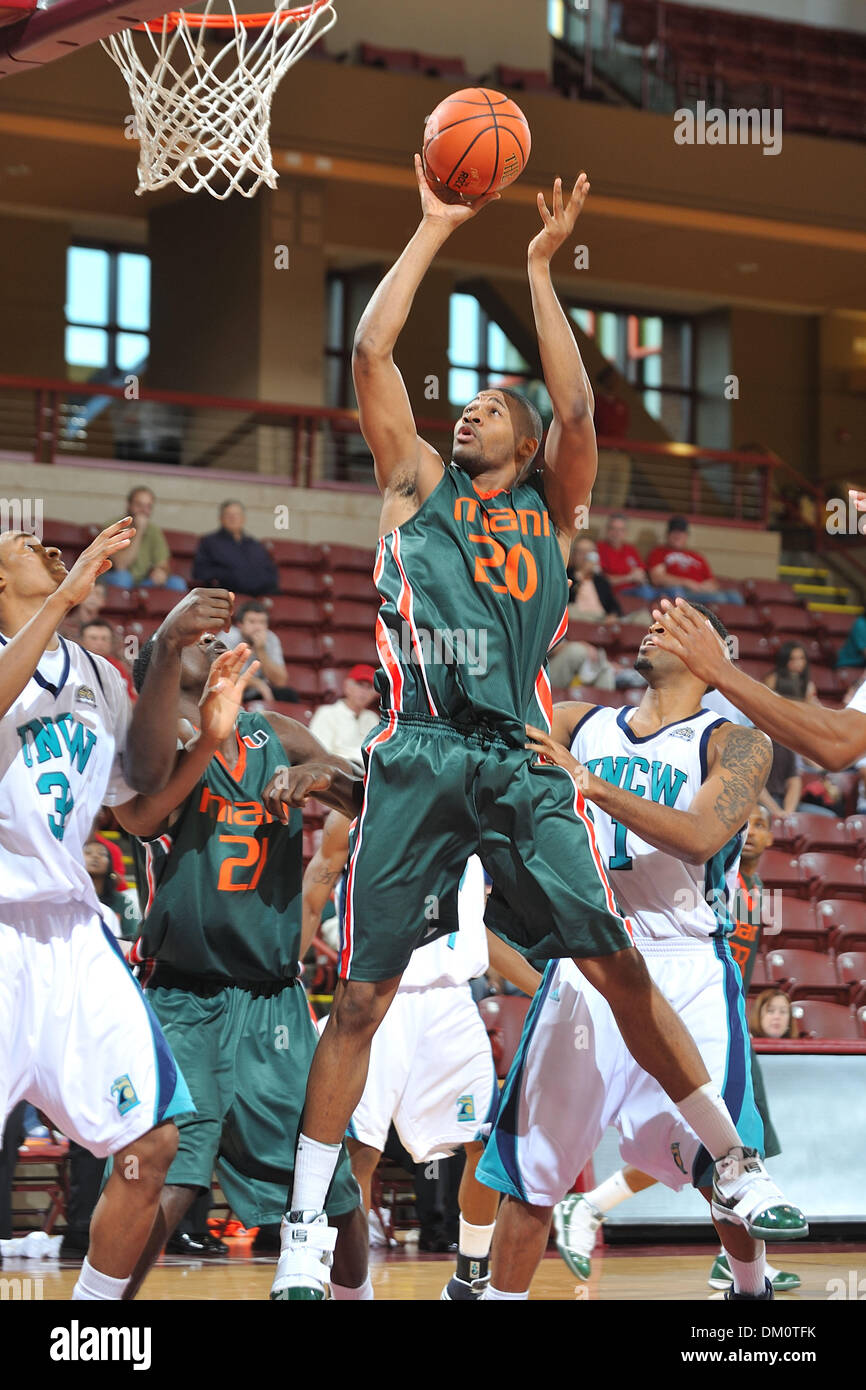 Nov. 20, 2009 - Charleston, SC, U.S - 20 November 2009: Cyrus McGowan ...