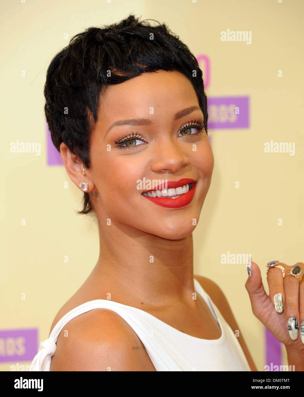 Rihanna 2012 MTV Video Music Awards held at Staples Center - Arrivals ...