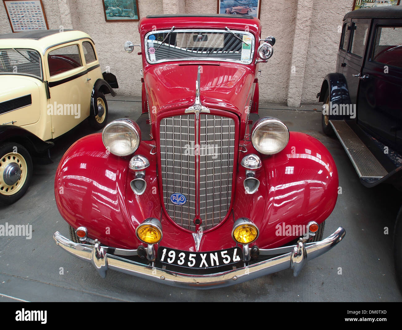 The 1935-1936 REO Flying Cloud Six is a classic American automobile ...
