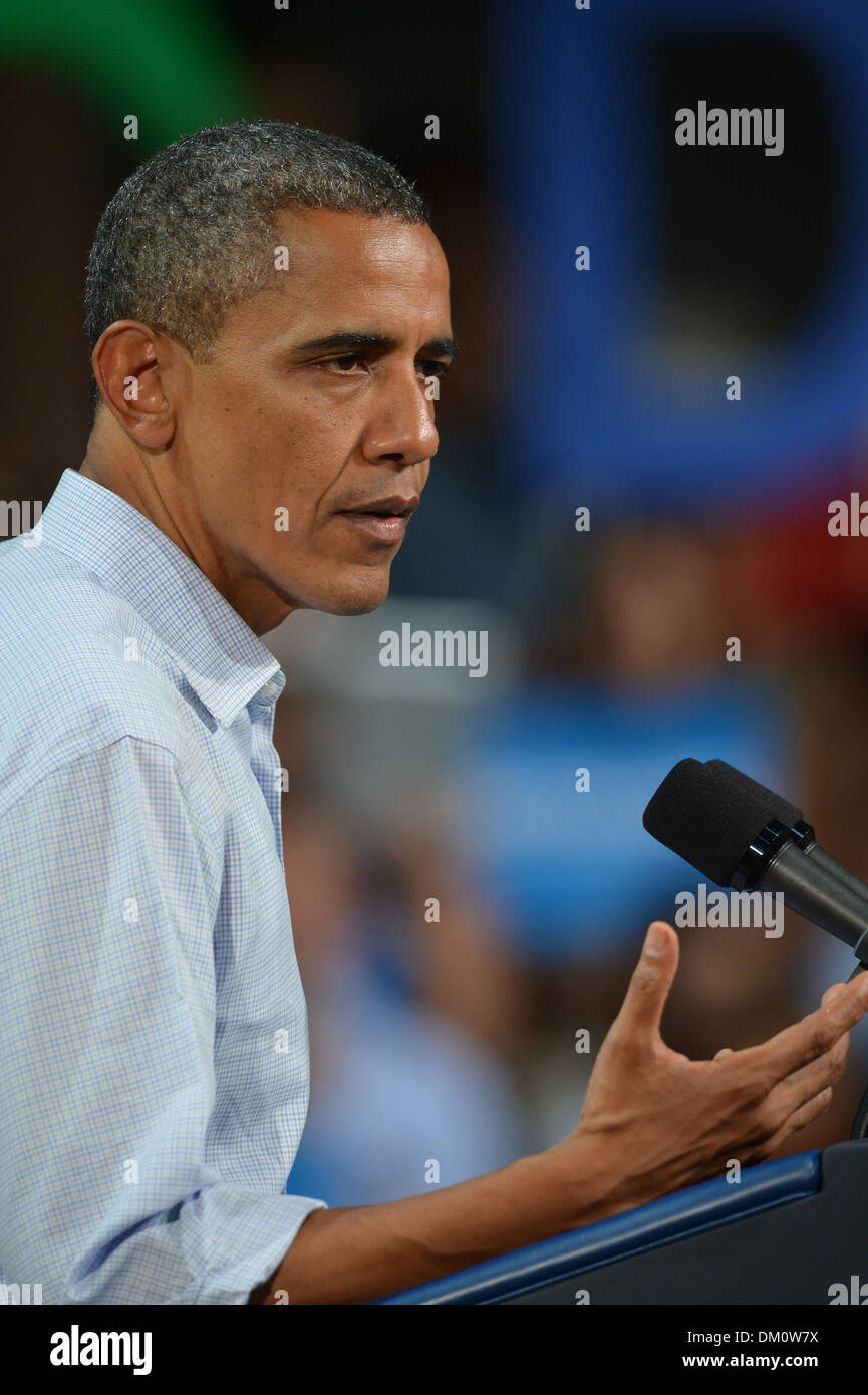 U.S President Barack Obama speaks at a campaign grass roots event at ...