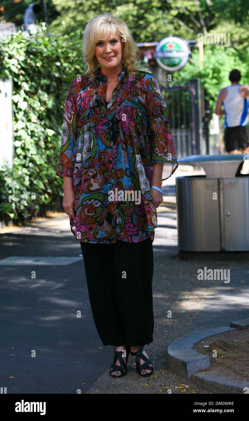 Beverley callard hi-res stock photography and images - Alamy