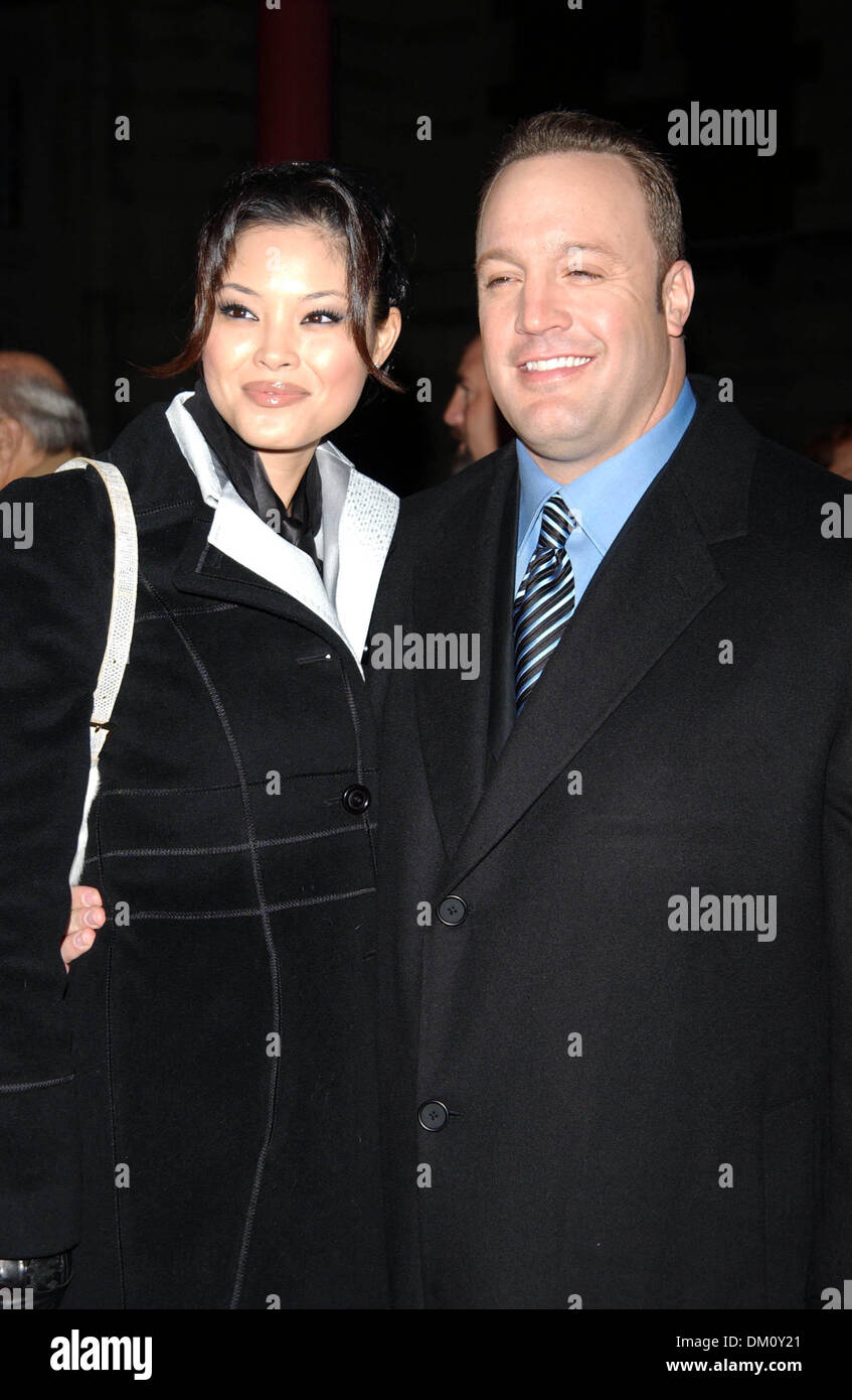 Kevin james hitch 2005 hi-res stock photography and images - Alamy