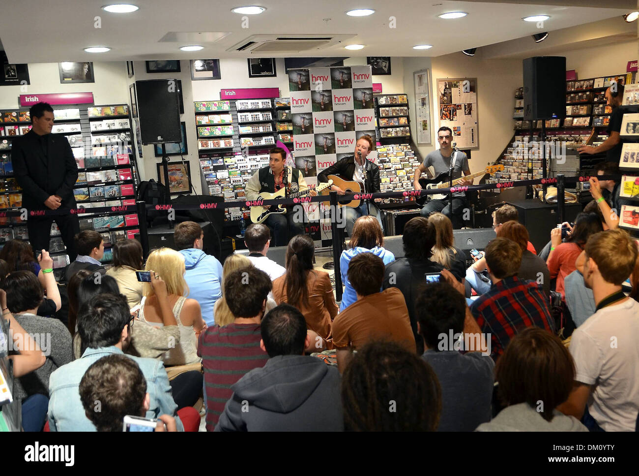 Sam Halliday Alex Trimble Kevin Baird Two Door Cinema Club play live ...