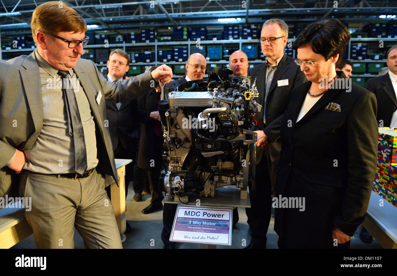 In the engine works of the MDC Power GmbH, a company of the Daimler AG ...