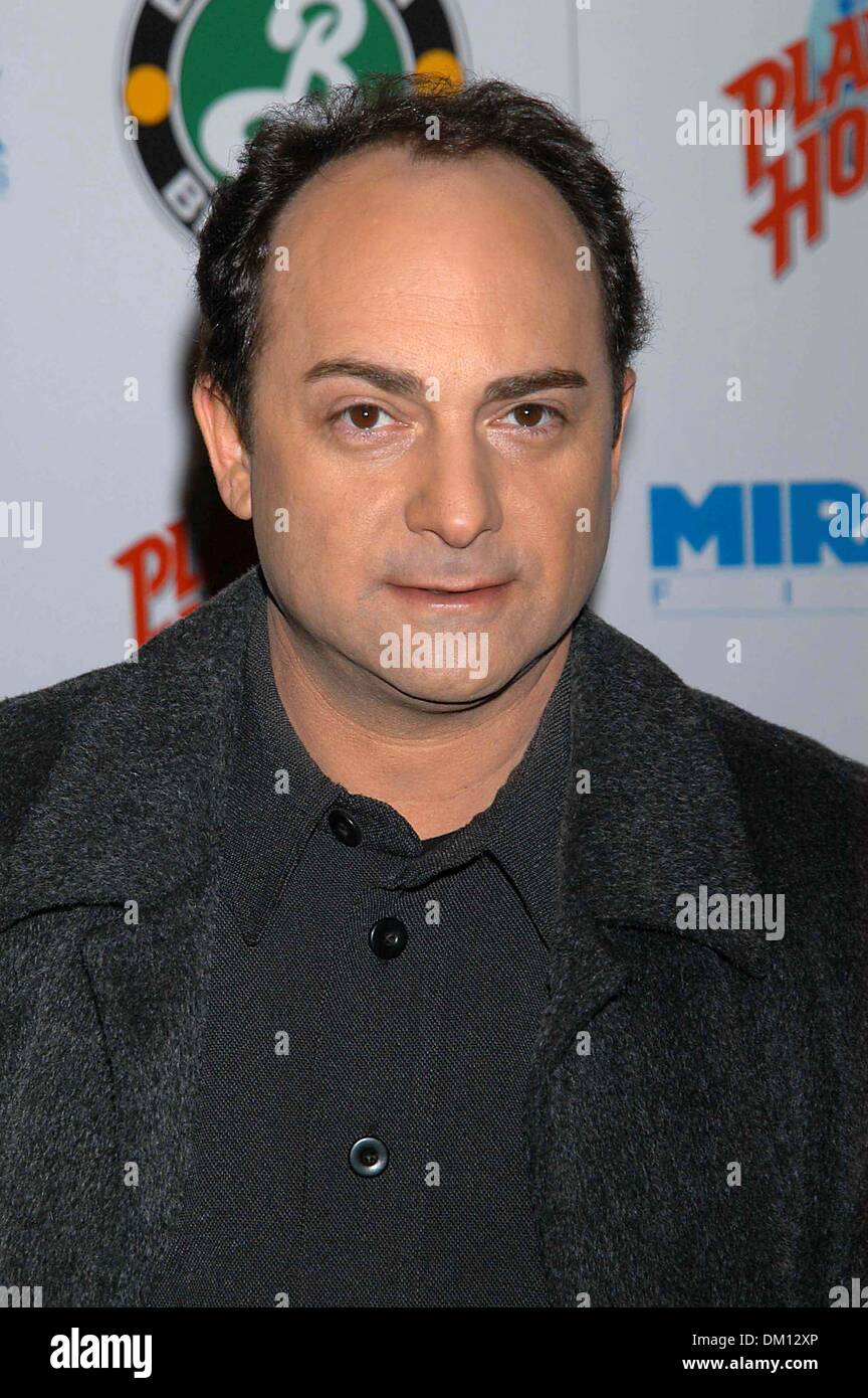 Jan. 22, 2002 - K42118AR.HOSTAGE PREMIERE.AT THE ZIEGFELD THEATRE IN ...