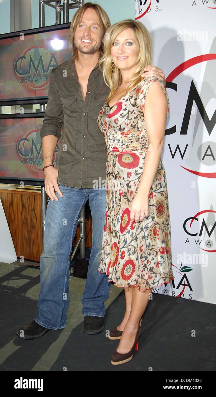 Cma awards 2002 hi-res stock photography and images - Alamy