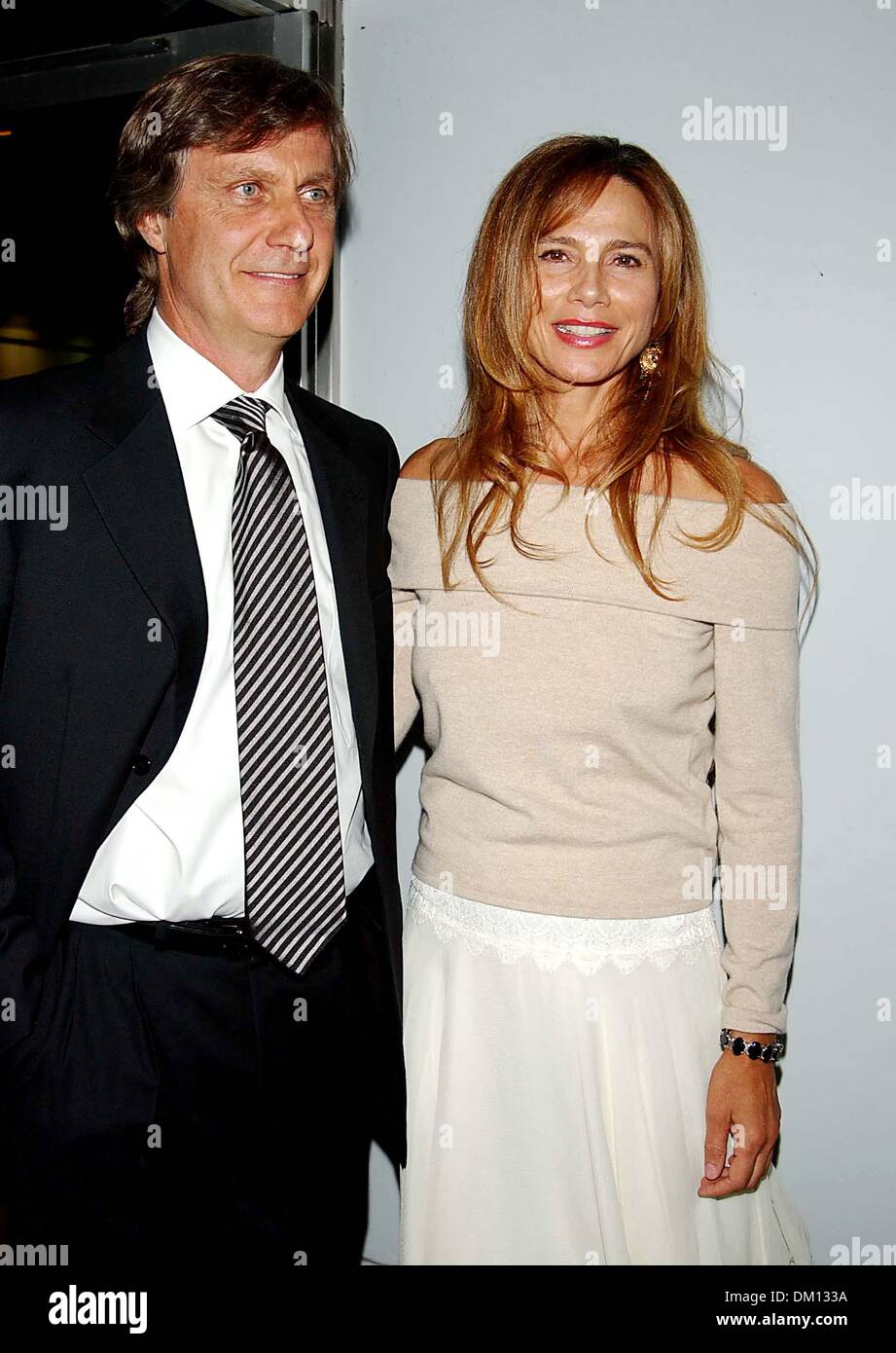 Jan. 28, 2002 - K44859AR .'' AN UNFINISHED LIFE '' PREMIERE AT THE DGA ...